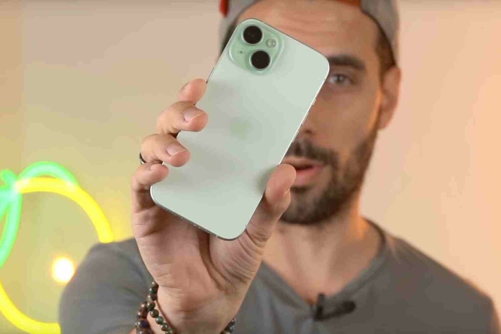iPhone 16/16 Plus vs iPhone 15/15 Plus : comparatif et liste complète ...