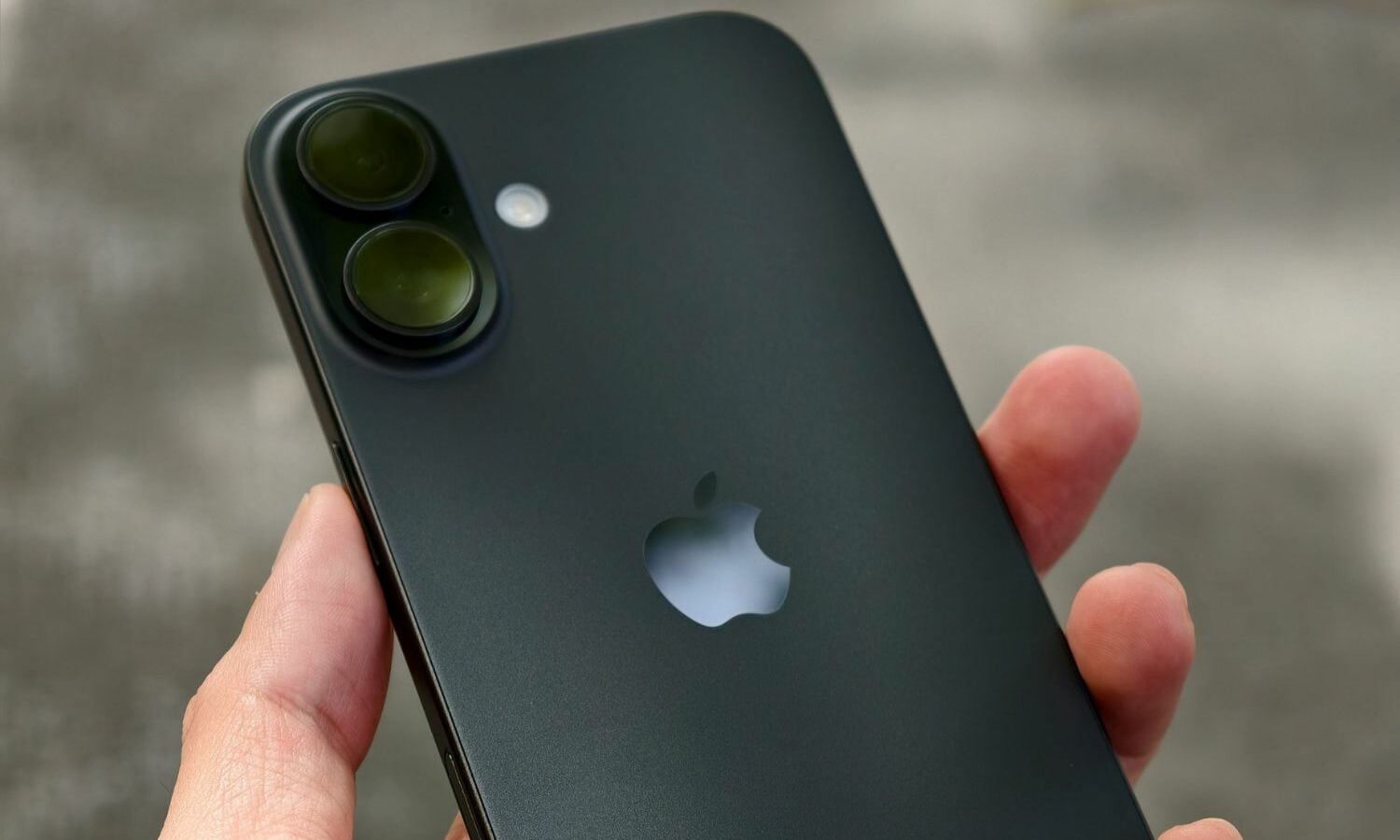L'iPhone 17 Air ridiculise l'iPhone 16 Plus sur ces photos