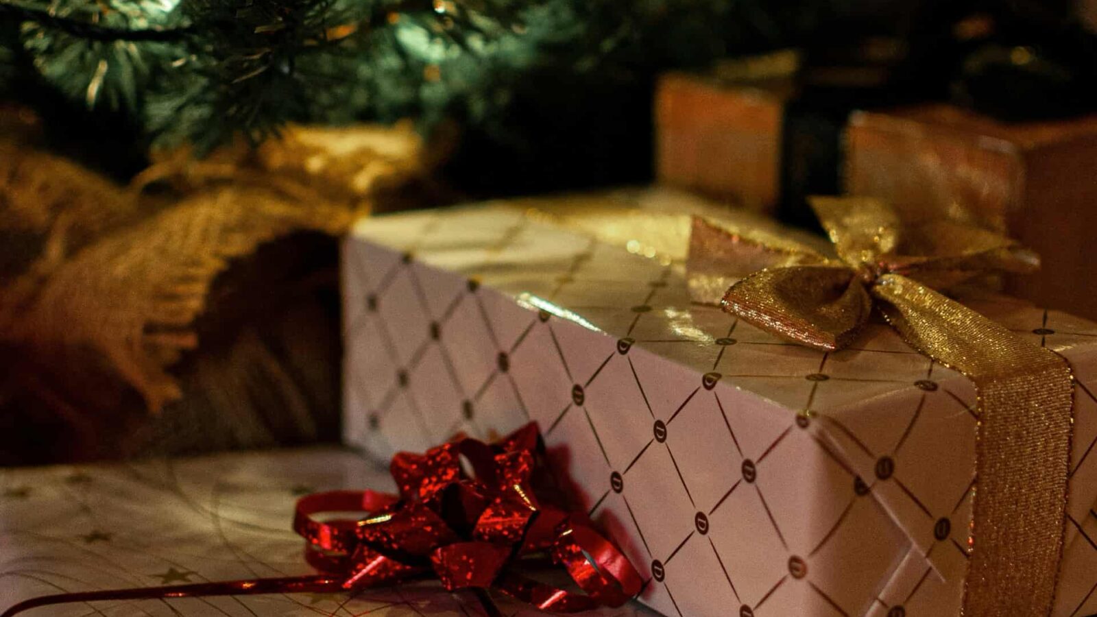Joyeux Noël à vous ! Quel cadeau (iPhone, iPad, Mac, etc.) au pied du ...