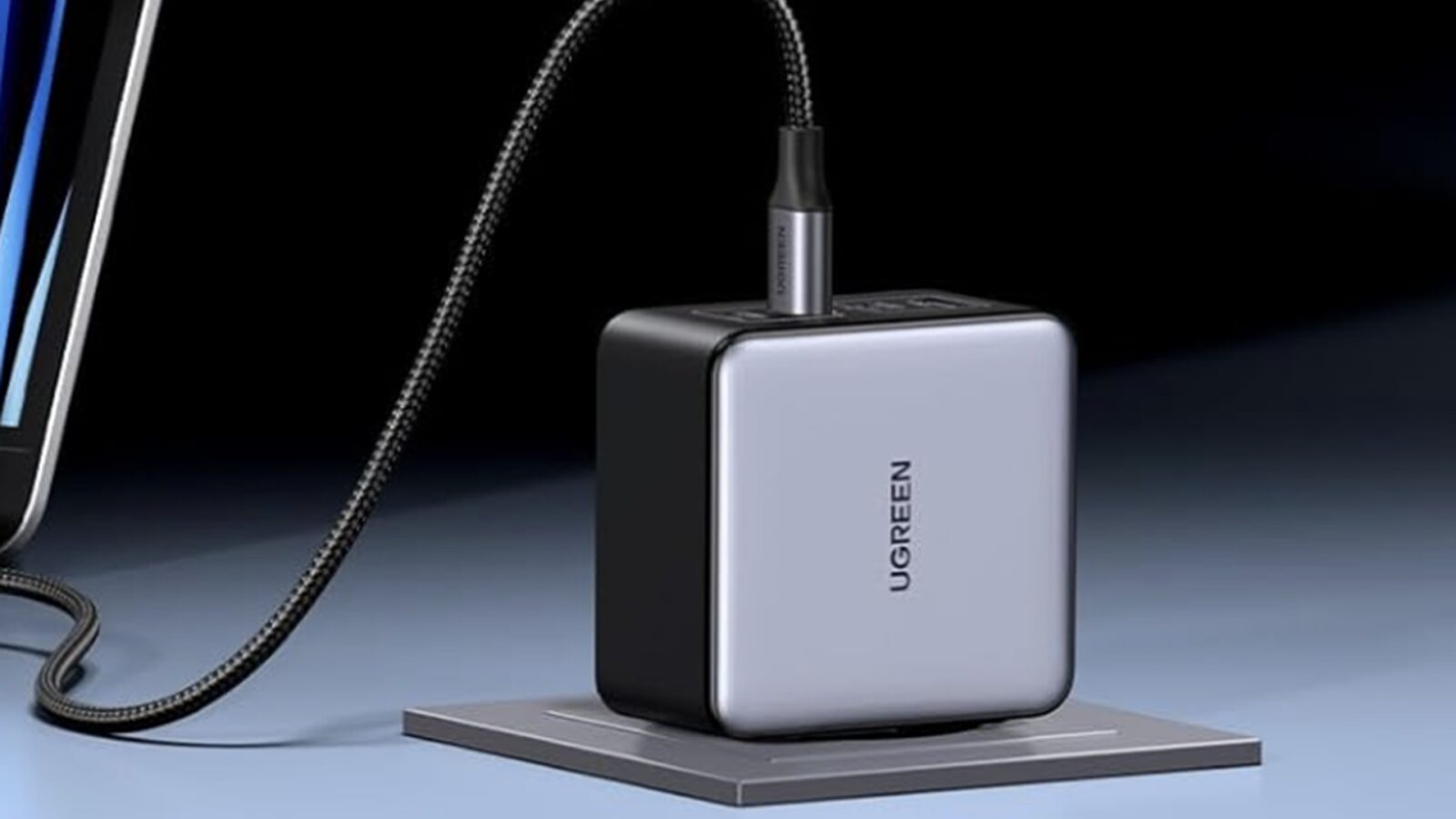 Amazon électrise le prix de ce chargeur USB-C 160 W avec 4 ports (-56 %)