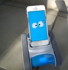 Découvrez le Romo : un étonnant robot à tête d'iPhone testé par iPhon ...